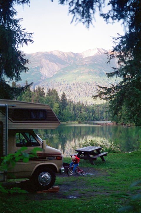 Denver RV Dealer | B&B RV | Buy & Rent RVs in Colorado